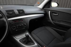 Sarkans BMW 116 2009 Jelgava, ar dzinēja tilpumu 1.60 L un nobraukumu 191 tūkst. km par 2900 €, foto 15 vietnē AUTOMOTO.COM.LV