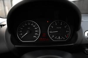 Sarkans BMW 116 2009 Jelgava, ar dzinēja tilpumu 1.60 L un nobraukumu 191 tūkst. km par 2900 €, foto 16 vietnē AUTOMOTO.COM.LV