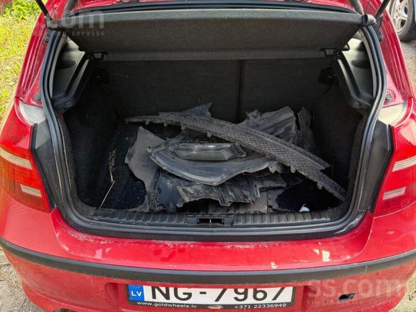 Red BMW 116 2009 in Riga, with an engine capacity of 1.60 L and mileage of 193 thousand km for 850 €, photo 4 on AUTOMOTO.COM.LV