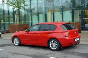 Red BMW 116 2012 in Riga, with an engine capacity of 1.60 L and mileage of 196 thousand km for 5700 €, photo 4 on AUTOMOTO.COM.LV