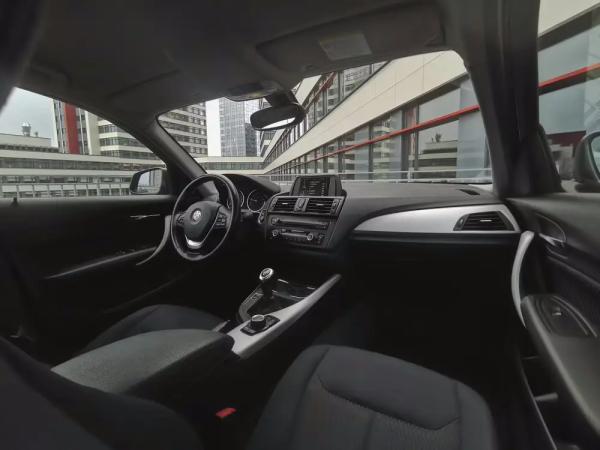 Red BMW 116 2012 in Riga, with an engine capacity of 1.60 L and mileage of 163 thousand km for 5990 €, photo 3 on AUTOMOTO.COM.LV