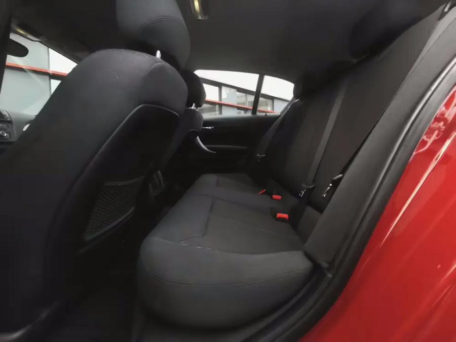 Sarkans BMW 116 2012 Rīga, ar dzinēja tilpumu 1.60 L un nobraukumu 163 tūkst. km par 5990 €, foto 5 vietnē AUTOMOTO.COM.LV