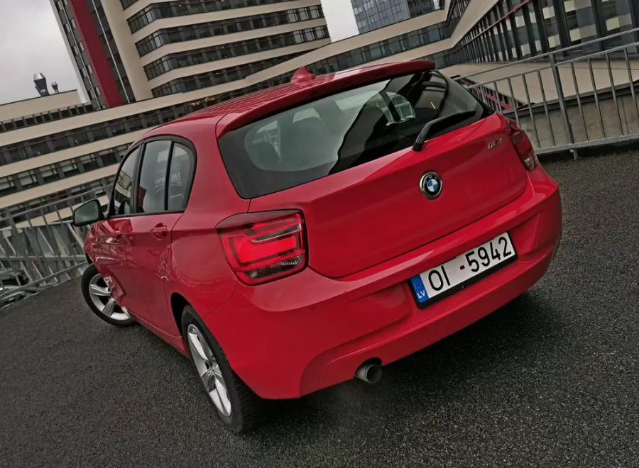 Sarkans BMW 116 2012 Rīga, ar dzinēja tilpumu 1.60 L un nobraukumu 163 tūkst. km par 5990 €, foto 19 vietnē AUTOMOTO.COM.LV