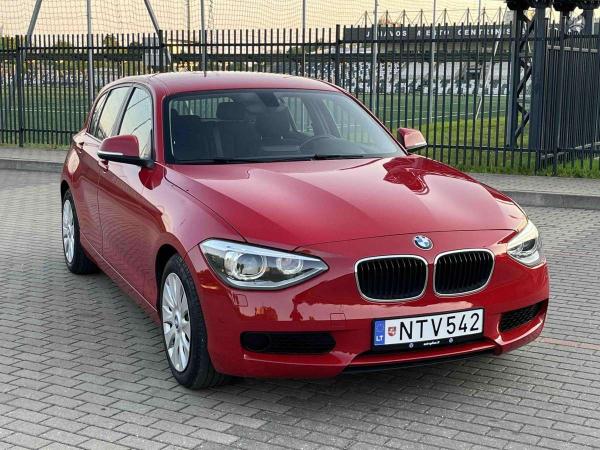 Red BMW 116 2012 in Jonava, with an engine capacity of 2.00 L and mileage of 233 thousand km for 4900 €, photo 2 on AUTOMOTO.COM.LV