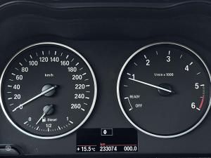 Red BMW 116 2012 in Jonava, with an engine capacity of 2.00 L and mileage of 233 thousand km for 4900 €, photo 19 on AUTOMOTO.COM.LV