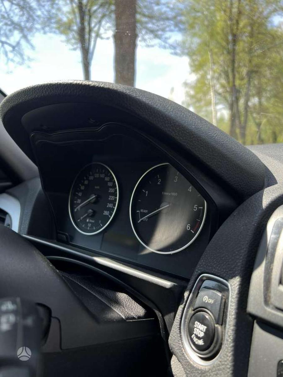 Red BMW 116 2012 in Klaipeda, with an engine capacity of 2.00 L and mileage of 330 thousand km for 4750 €, photo 8 on AUTOMOTO.COM.LV