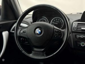 Sarkans BMW 116 2013 Viļņa, ar dzinēja tilpumu 1.60 L un nobraukumu 288 tūkst. km par 4000 €, foto 16 vietnē AUTOMOTO.COM.LV