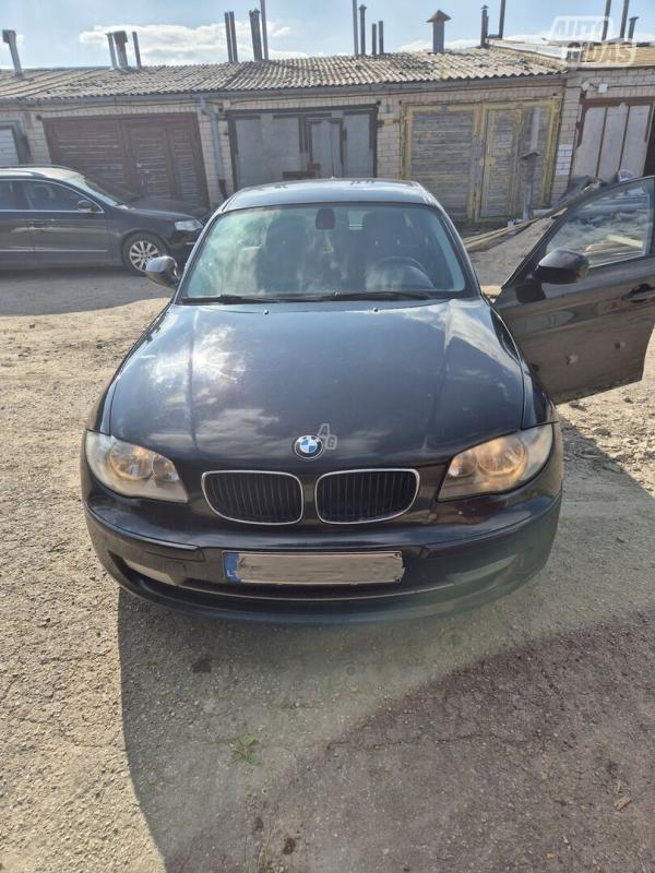 BMW 116 2010 in Panevezys, with an engine capacity of 2.00 L and mileage of 299 thousand km for 2600 €, photo 2 on AUTOMOTO.COM.LV