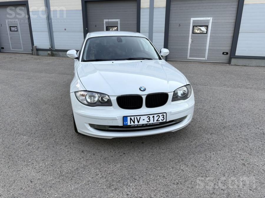 Белый БМВ 116 2009 в Рига, объемом двигателя 2.00 л и пробегом 287 тыс. км за 2950 €, фото 9 на AUTOMOTO.COM.LV