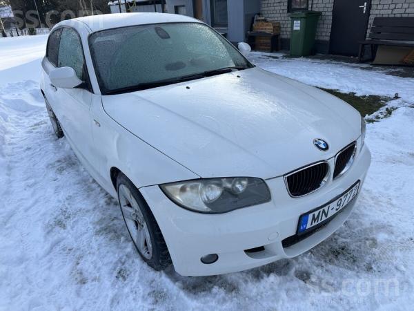 White BMW 116 2010 in Riga, with an engine capacity of 2.00 L and mileage of 336 thousand km for 4300 €, photo 2 on AUTOMOTO.COM.LV