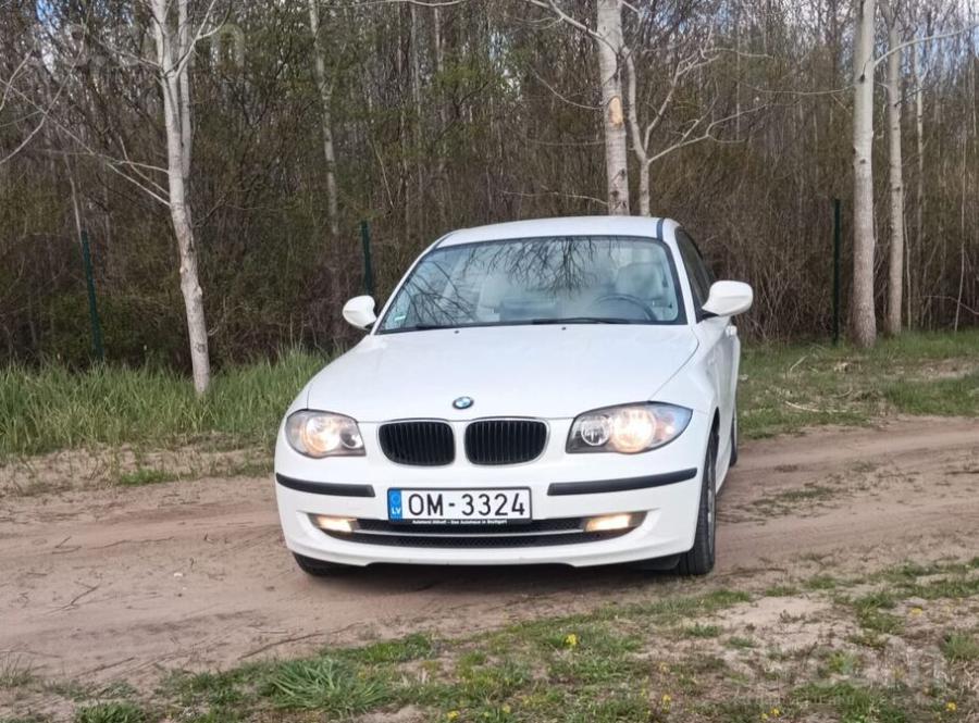 Balts BMW 116 2010 Liepāja, ar dzinēja tilpumu 2.00 L un nobraukumu 284 tūkst. km par 6500 €, foto 1 vietnē AUTOMOTO.COM.LV