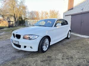 White BMW 116 2010 in Riga, with an engine capacity of 2.00 L and mileage of 336 thousand km for 3800 €, photo 4 on AUTOMOTO.COM.LV
