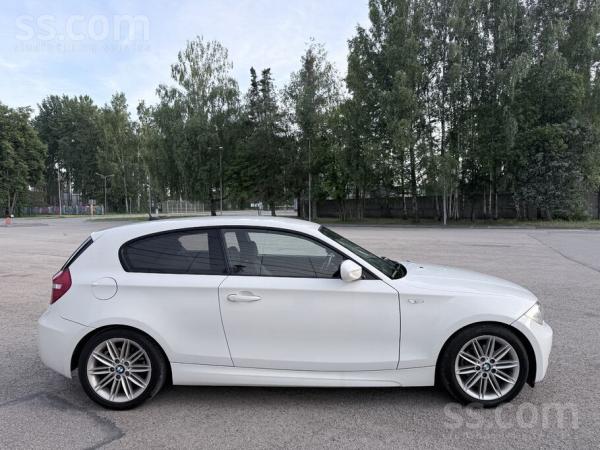 Белый БМВ 116 2010 в Рига, объемом двигателя 2.00 л и пробегом 337 тыс. км за 3700 €, фото 6 на AUTOMOTO.COM.LV