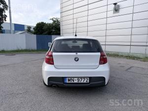 White BMW 116 2010 in Riga, with an engine capacity of 2.00 L and mileage of 337 thousand km for 3700 €, photo 9 on AUTOMOTO.COM.LV
