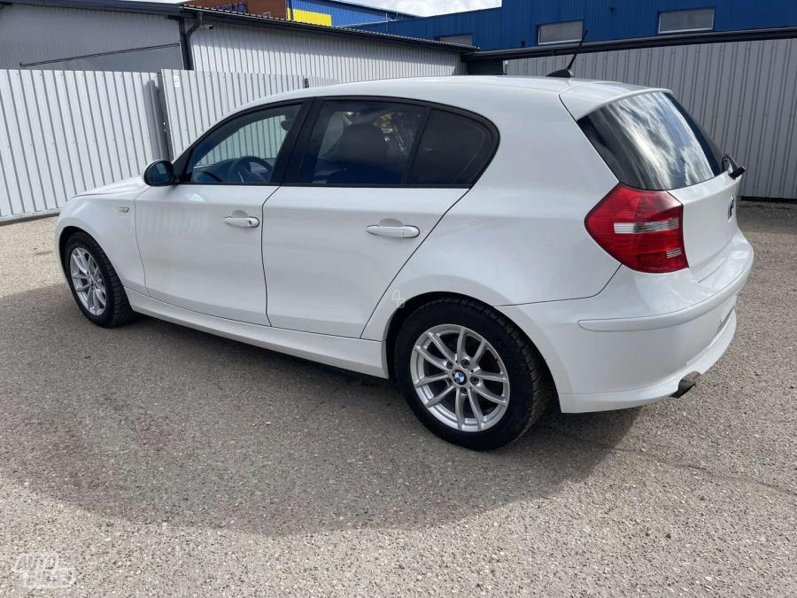 Balts BMW 116 2008 Šauļi, ar dzinēja tilpumu 1.60 L un nobraukumu 149 tūkst. km par 2690 €, foto 4 vietnē AUTOMOTO.COM.LV
