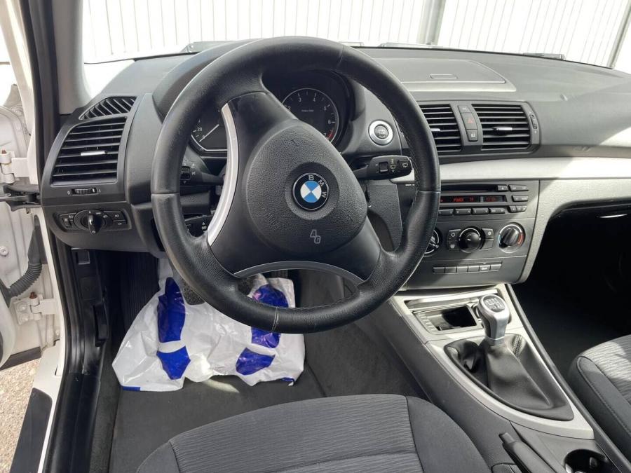 Balts BMW 116 2008 Šauļi, ar dzinēja tilpumu 1.60 L un nobraukumu 149 tūkst. km par 2690 €, foto 11 vietnē AUTOMOTO.COM.LV