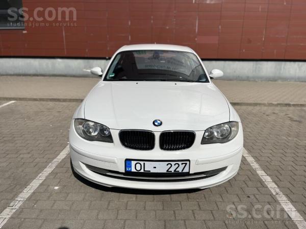 White BMW 116 2008 in Riga, with an engine capacity of 1.60 L and mileage of 155 thousand km for 3100 €, photo 1 on AUTOMOTO.COM.LV