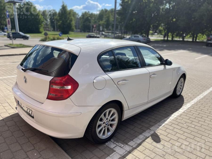 White BMW 116 2008 in Riga, with an engine capacity of 1.60 L and mileage of 155 thousand km for 3100 €, photo 5 on AUTOMOTO.COM.LV