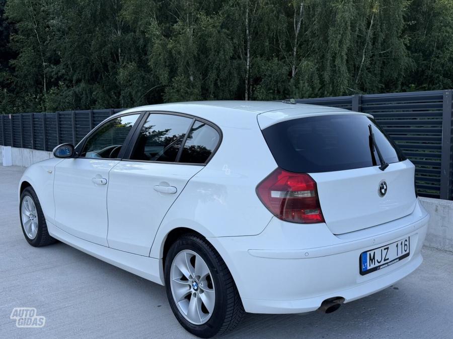 Balts BMW 116 2008 Viļņa, ar dzinēja tilpumu 1.60 L un nobraukumu 281 tūkst. km par 1300 €, foto 3 vietnē AUTOMOTO.COM.LV