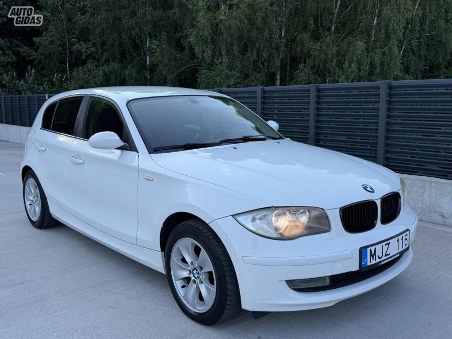 Balts BMW 116 2008 Viļņa, ar dzinēja tilpumu 1.60 L un nobraukumu 281 tūkst. km par 1300 €, foto 4 vietnē AUTOMOTO.COM.LV