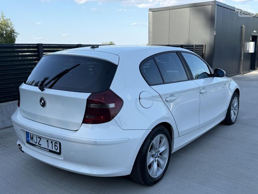 Balts BMW 116 2008 Viļņa, ar dzinēja tilpumu 1.60 L un nobraukumu 281 tūkst. km par 1300 €, foto 5 vietnē AUTOMOTO.COM.LV