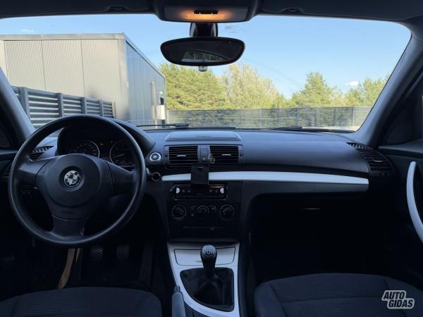 Balts BMW 116 2008 Viļņa, ar dzinēja tilpumu 1.60 L un nobraukumu 281 tūkst. km par 1300 €, foto 6 vietnē AUTOMOTO.COM.LV