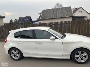 White BMW 116 2009 in Vilnius, with an engine capacity of 2.00 L and mileage of 276 thousand km for 2300 €, photo 3 on AUTOMOTO.COM.LV