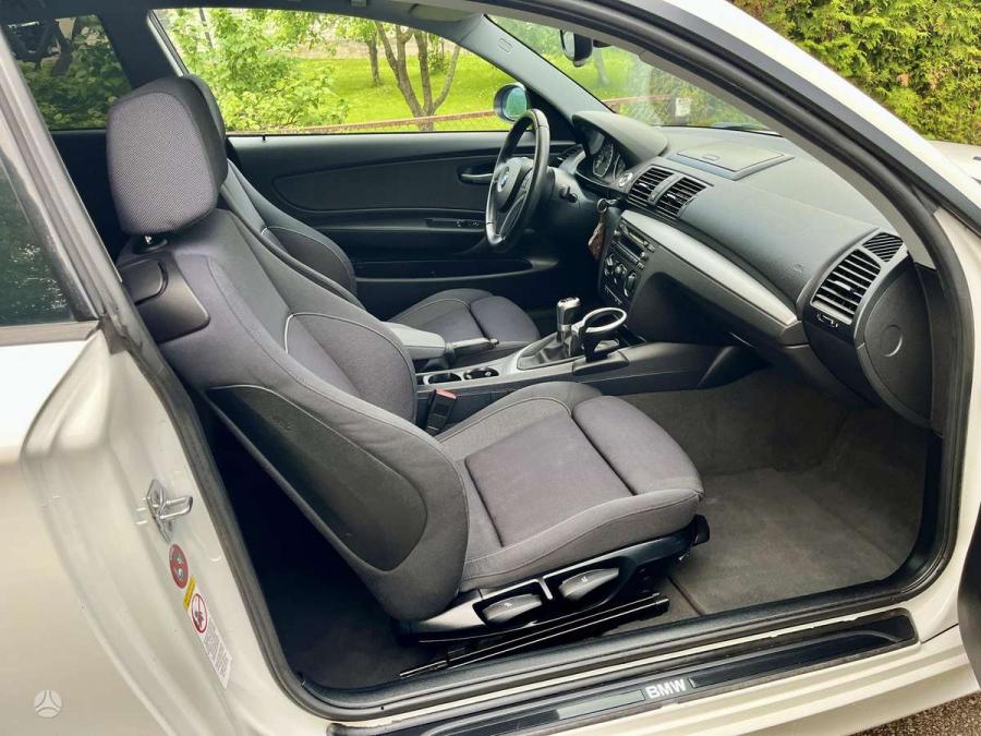 Balts BMW 116 2009 Kauņa, ar dzinēja tilpumu 1.60 L un nobraukumu 220 tūkst. km par 2800 €, foto 11 vietnē AUTOMOTO.COM.LV