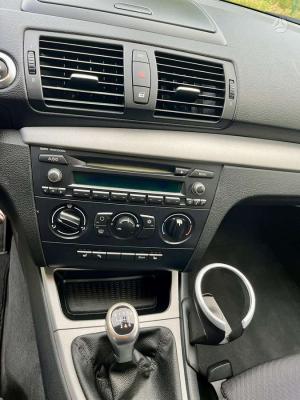 Balts BMW 116 2009 Kauņa, ar dzinēja tilpumu 1.60 L un nobraukumu 220 tūkst. km par 2800 €, foto 13 vietnē AUTOMOTO.COM.LV