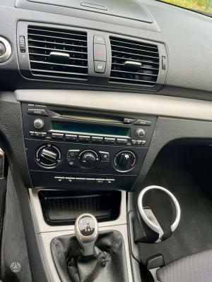 Balts BMW 116 2009 Kauņa, ar dzinēja tilpumu 1.60 L un nobraukumu 221 tūkst. km par 2700 €, foto 15 vietnē AUTOMOTO.COM.LV