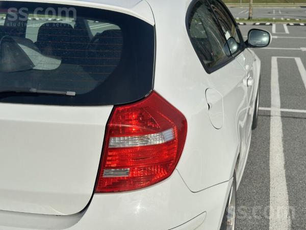 Balts BMW 116 2009 Rīga, ar dzinēja tilpumu 2.00 L un nobraukumu 320 tūkst. km par 2900 €, foto 5 vietnē AUTOMOTO.COM.LV