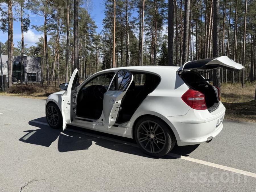 Balts BMW 116 2010 Rīga, ar dzinēja tilpumu 2.00 L un nobraukumu 292 tūkst. km par 3850 €, foto 11 vietnē AUTOMOTO.COM.LV