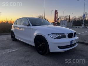 White BMW 116 2010 in Riga, with an engine capacity of 2.00 L and mileage of 326 thousand km for 2700 €, photo 4 on AUTOMOTO.COM.LV