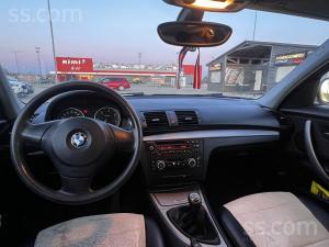 White BMW 116 2010 in Riga, with an engine capacity of 2.00 L and mileage of 326 thousand km for 2700 €, photo 10 on AUTOMOTO.COM.LV