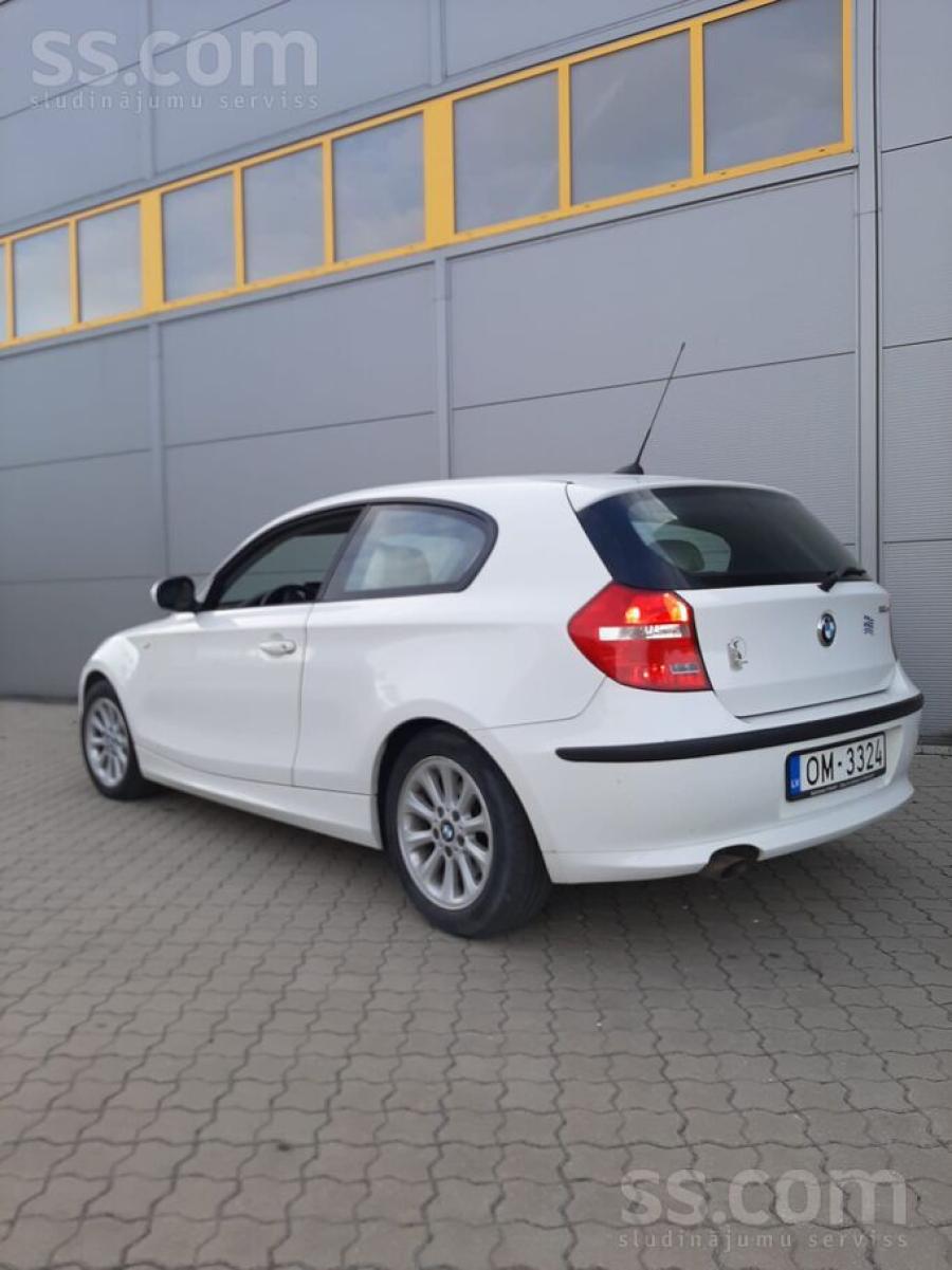 Balts BMW 116 2010 Liepāja, ar dzinēja tilpumu 2.00 L un nobraukumu 284 tūkst. km par 3950 €, foto 6 vietnē AUTOMOTO.COM.LV