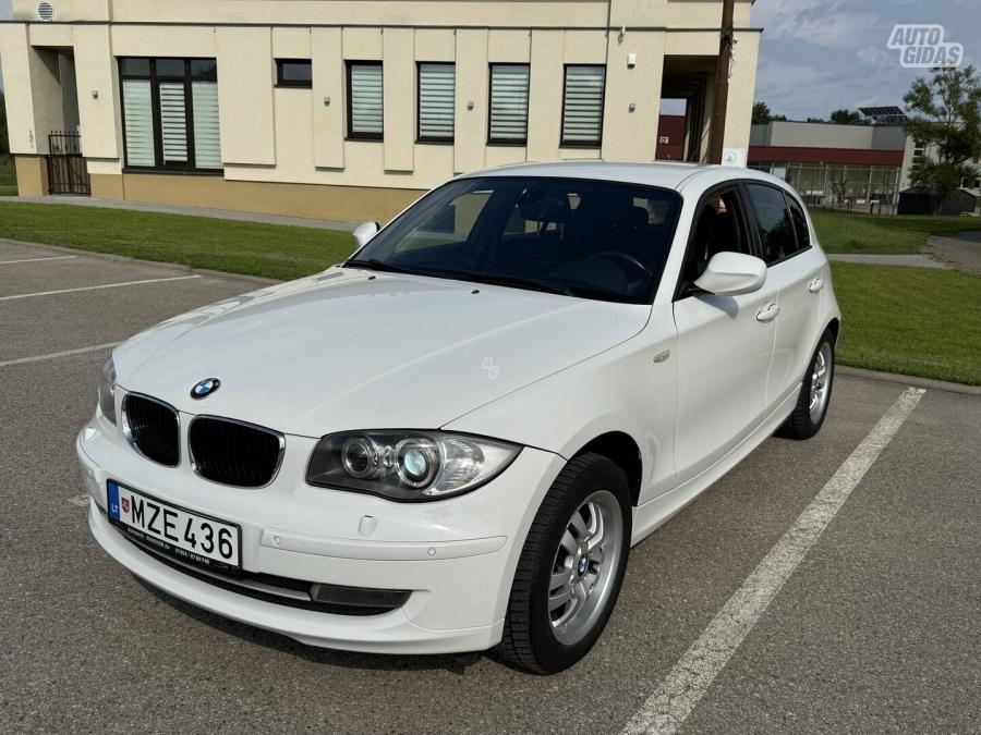 White BMW 116 2010 in Kaunas, with an engine capacity of 2.00 L and mileage of 249 thousand km for 3200 €, photo 5 on AUTOMOTO.COM.LV