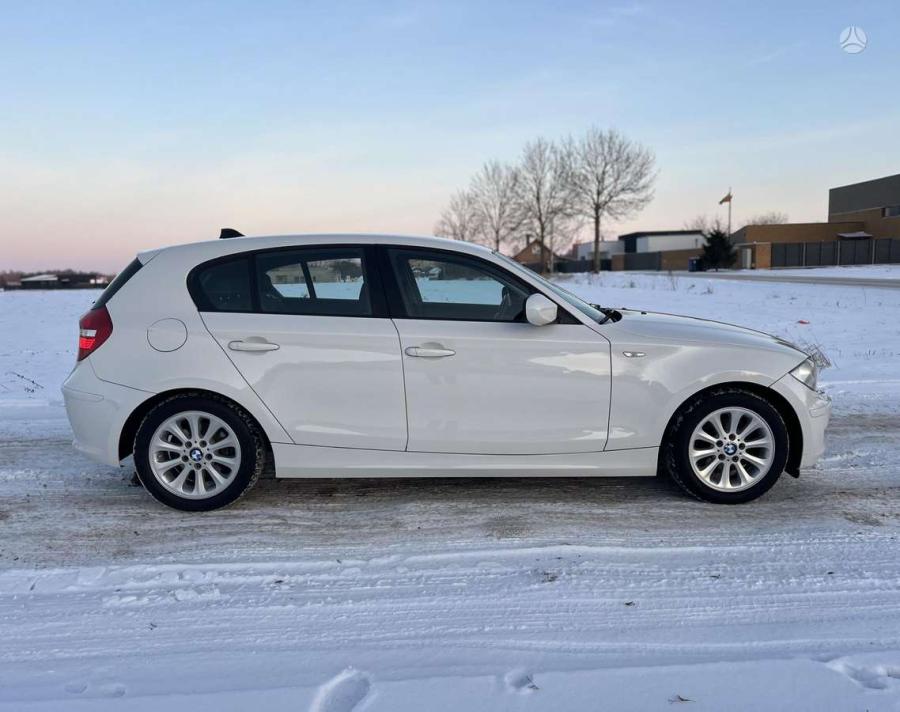 Balts BMW 116 2011 Marijampole, ar dzinēja tilpumu 2.00 L un nobraukumu 264 tūkst. km par 3750 €, foto 6 vietnē AUTOMOTO.COM.LV
