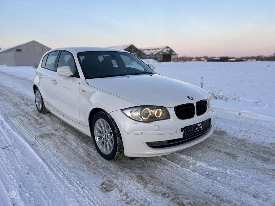 Balts BMW 116 2011 Marijampole, ar dzinēja tilpumu 2.00 L un nobraukumu 264 tūkst. km par 3750 €, foto 7 vietnē AUTOMOTO.COM.LV