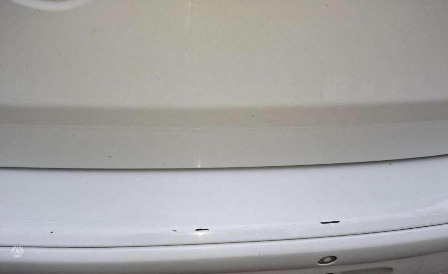 White BMW 116 2011 in Telschi, with an engine capacity of 2.00 L and mileage of 253 thousand km for 4000 €, photo 10 on AUTOMOTO.COM.LV