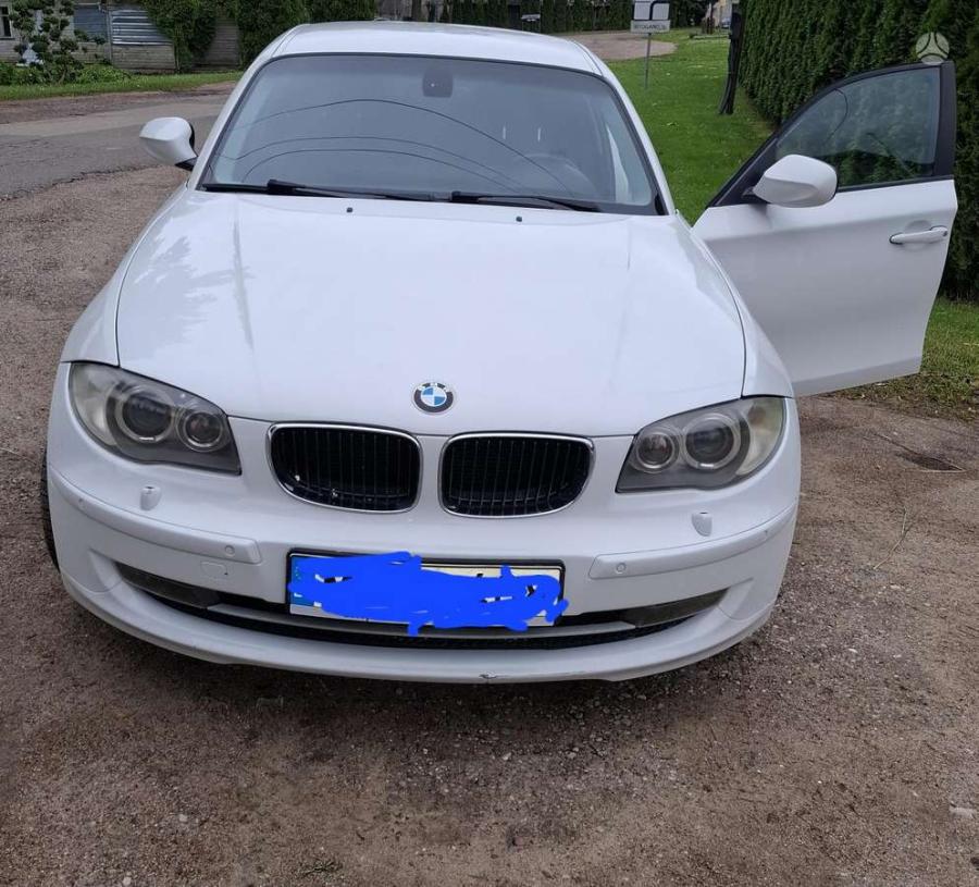 White BMW 116 2011 in Telschi, with an engine capacity of 2.00 L and mileage of 253 thousand km for 4000 €, photo 14 on AUTOMOTO.COM.LV