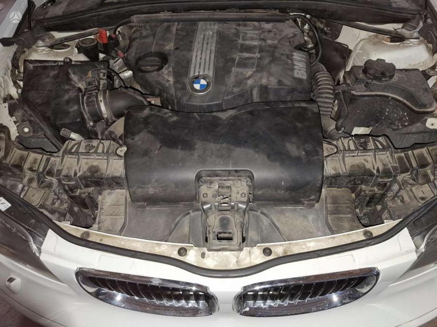 White BMW 116 2011 in Telschi, with an engine capacity of 2.00 L and mileage of 253 thousand km for 4000 €, photo 16 on AUTOMOTO.COM.LV