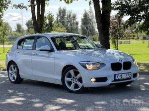 White BMW 116 2011 in Bauska, with an engine capacity of 2.00 L and mileage of 261 thousand km for 4399 €, photo 12 on AUTOMOTO.COM.LV