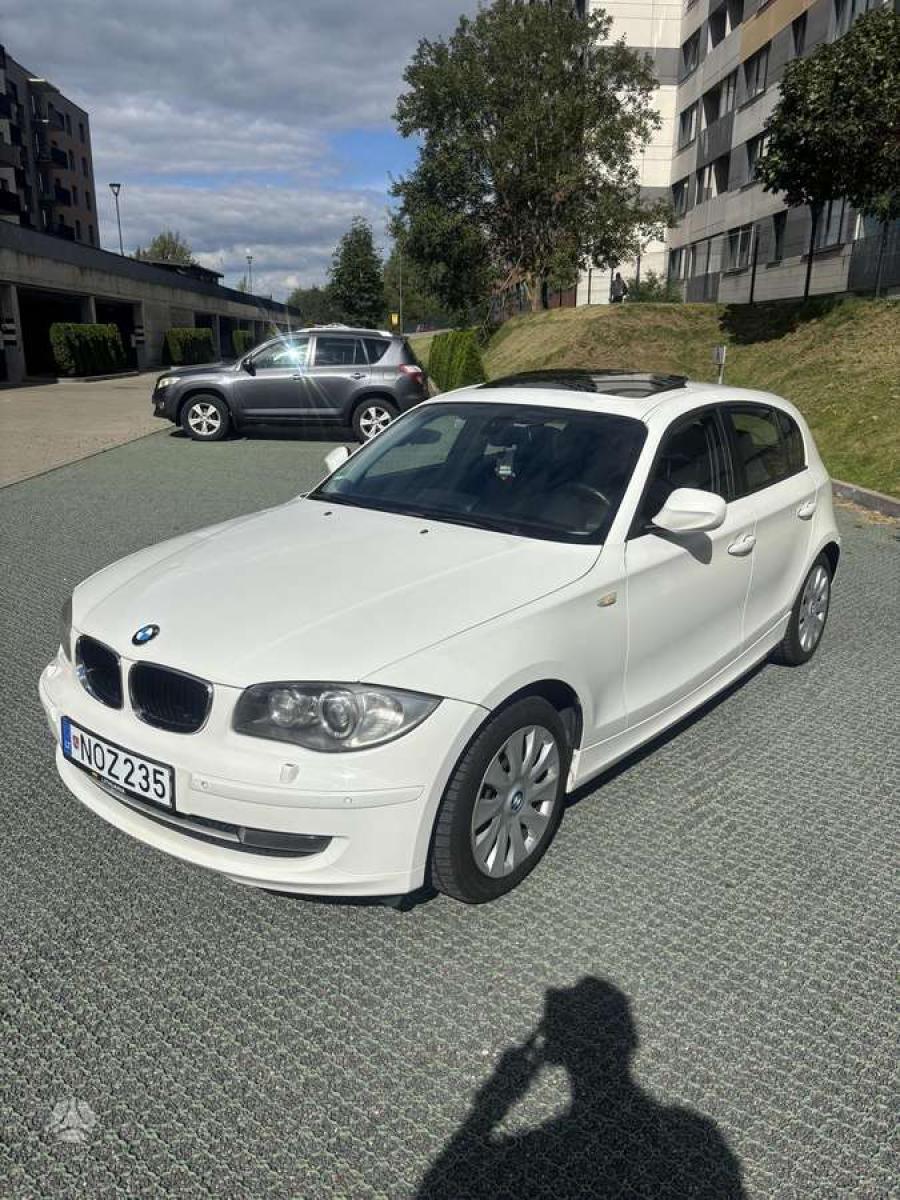Balts BMW 116 2011 Viļņa, ar dzinēja tilpumu 2.00 L un nobraukumu 230 tūkst. km par 4400 €, foto 1 vietnē AUTOMOTO.COM.LV