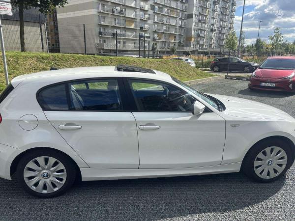 BMW 116 2011 Viļņa vietnē Balts BMW 116 2011 Viļņa, ar dzinēja tilpumu 2.00 L un nobraukumu 230 tūkst. km par 4400 €, foto 6 vietnē AUTOMOTO.COM.LV