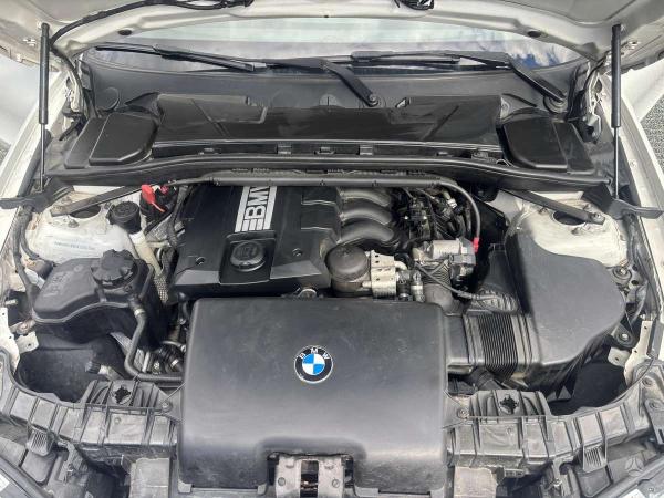 BMW 116 2011 Viļņa vietnē Balts BMW 116 2011 Viļņa, ar dzinēja tilpumu 2.00 L un nobraukumu 230 tūkst. km par 4400 €, foto 10 vietnē AUTOMOTO.COM.LV