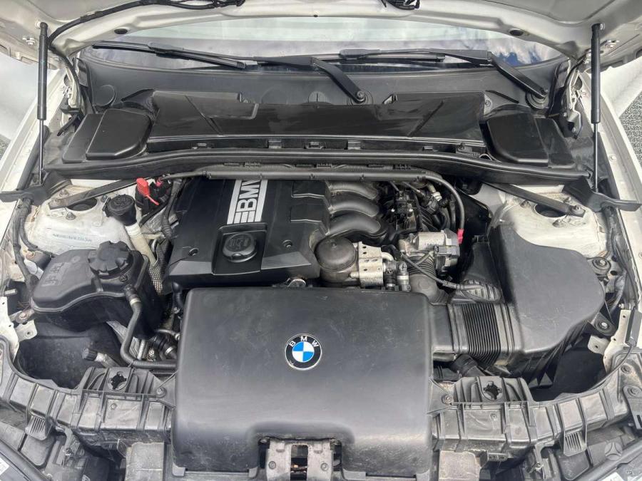 Balts BMW 116 2011 Viļņa, ar dzinēja tilpumu 2.00 L un nobraukumu 230 tūkst. km par 4400 €, foto 10 vietnē AUTOMOTO.COM.LV