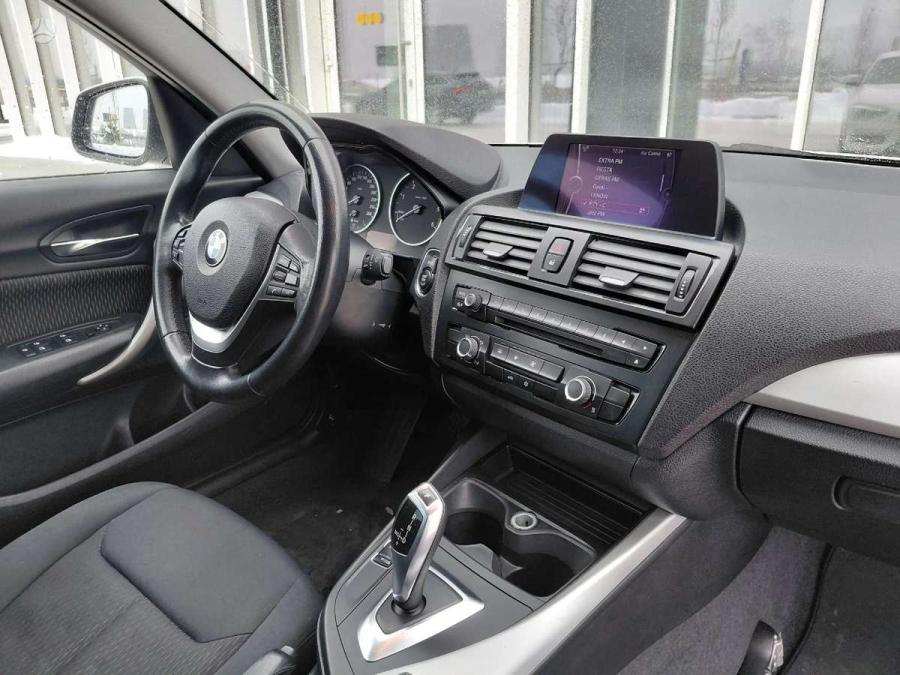 White BMW 116 2012 in Vilnius, with an engine capacity of 2.00 L and mileage of 353 thousand km for 7900 €, photo 12 on AUTOMOTO.COM.LV