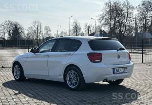 White BMW 116 2012 in Jelgava, with an engine capacity of 2.00 L and mileage of 243 thousand km for 8300 €, photo 5 on AUTOMOTO.COM.LV