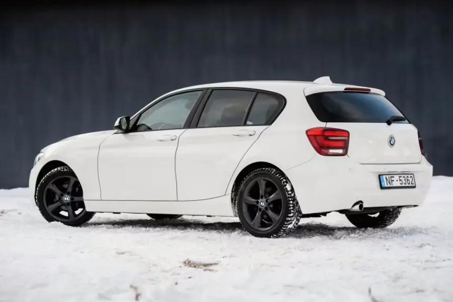 Balts BMW 116 2012 Jelgava, ar dzinēja tilpumu 2.00 L un nobraukumu 176 tūkst. km par 9500 €, foto 6 vietnē AUTOMOTO.COM.LV
