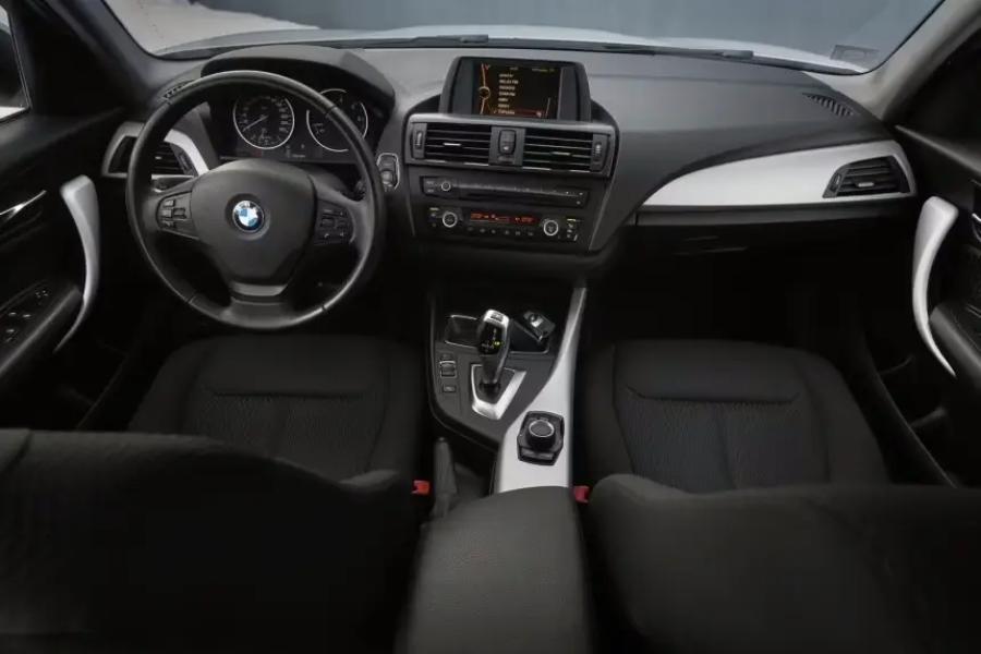 Balts BMW 116 2012 Jelgava, ar dzinēja tilpumu 2.00 L un nobraukumu 176 tūkst. km par 9500 €, foto 8 vietnē AUTOMOTO.COM.LV